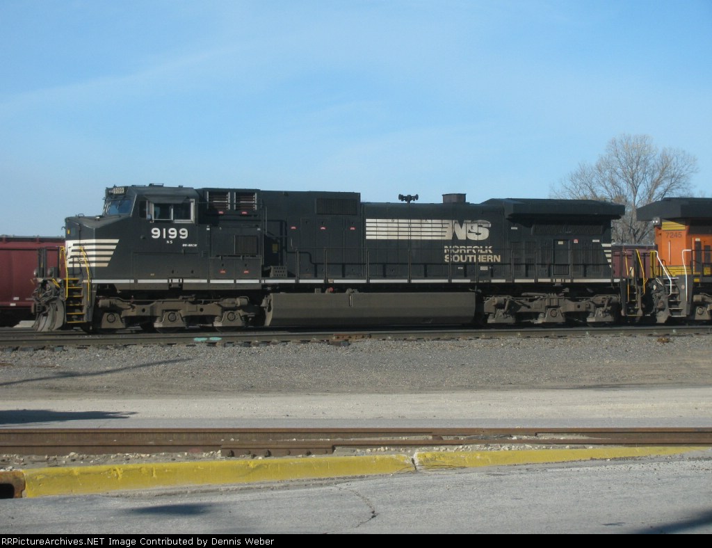 NS 9199 BNSF Aurora Sub.